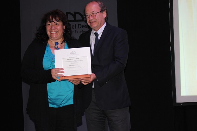 María Sanhueza Belmar y dr. Vial - Enfermería UDD