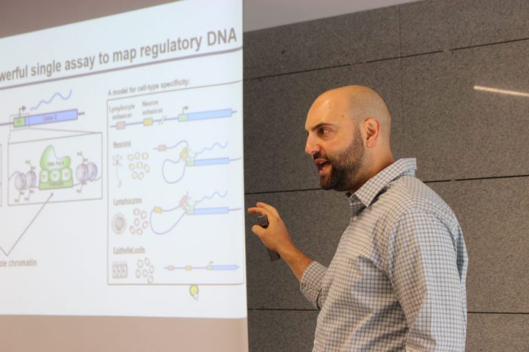 Experto en Epigenómica de UC San Diego visita la UDD - ICIM