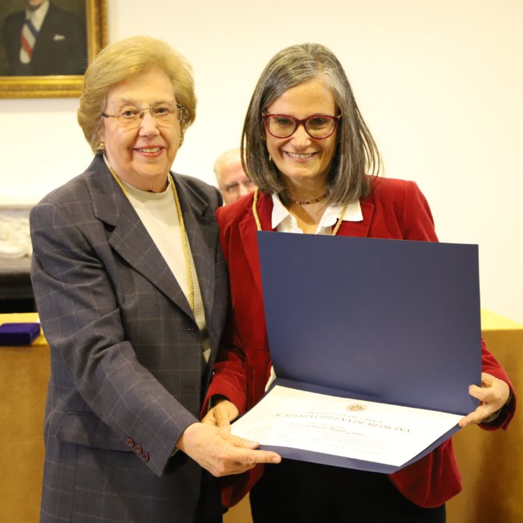 Dra. Gabriela Repetto es nombrada Miembro de Número de la Academia Chilena de Medicina - ICIM